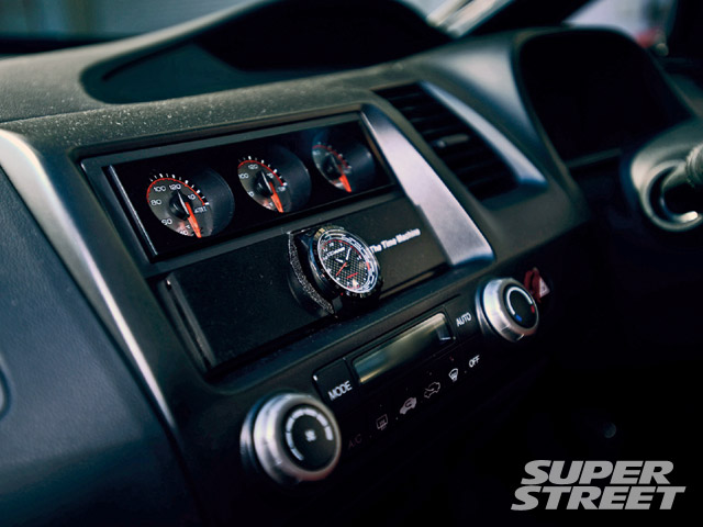 Honda Civic - FD2 Type R - Super Street Magazine